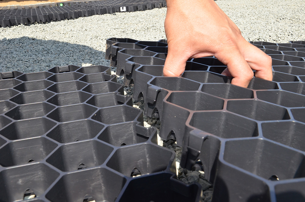 NDS Tufftrack Gravel - Grass Pavers 2' x 2'